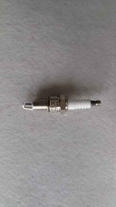 Japan Auto Spare Parts Spark Plugs 0948200605 K16HPR-U11 (6076) Spark ...