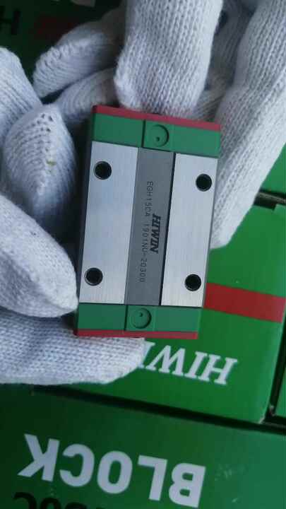Taiwan HIWIN EG20 EGR20C Linear Guide Rail with Original Bearing ...