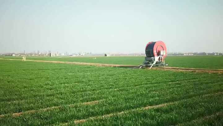 Modern Small Farm Hose Reel - Efficient Irrigation Equipment