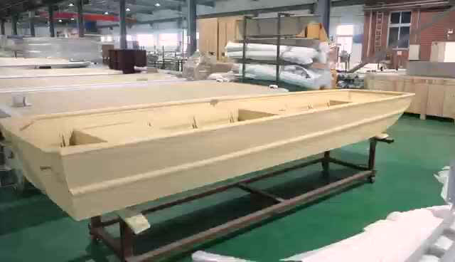 18 Foot Aluminum Fishing Boat with Center Console - Ecocampor