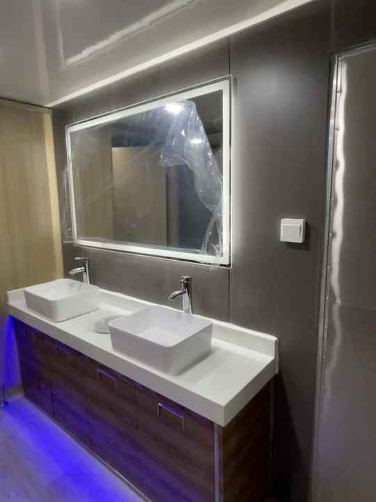 TUNE Durable Bathroom Trailer Toilet Portable Mobile Toilet Trailer