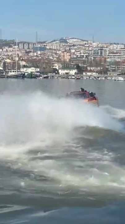 Modern Water Entertainment Floating Car Water Sport Jet Car Boat Luxury ...