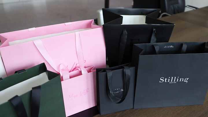 Custom Logo Luxury Gift Carry Cardboard Paper Shopping Bag