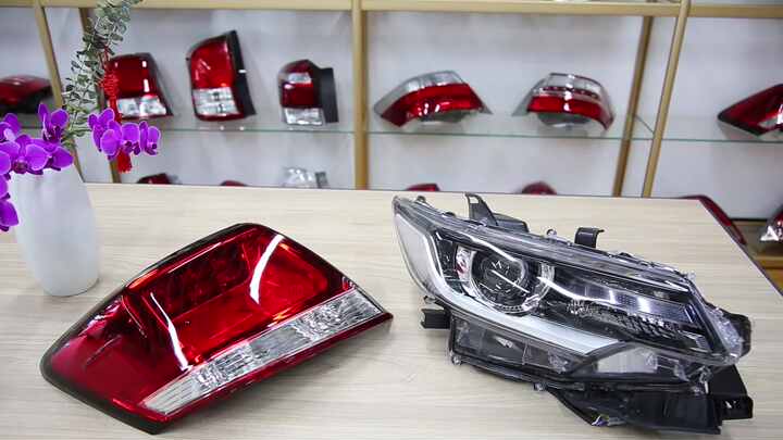 Toyota Hilux Side Mirrors - OEM Quality & Electric Function
