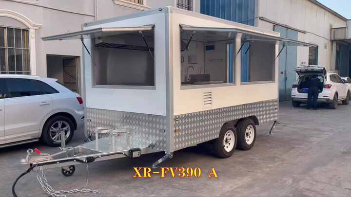 Mobile Food Truck with Solar Power - Customized Solutions