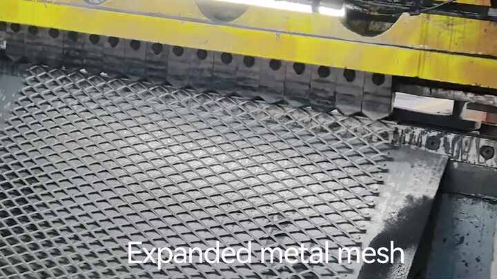 Small Diamond Hole Rhombus Expanded Metal Wire Mesh 304 Stainless Steel ...