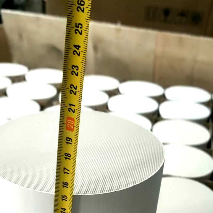 SCR Substrate/scr Catalytic Converter for Diesel Engines