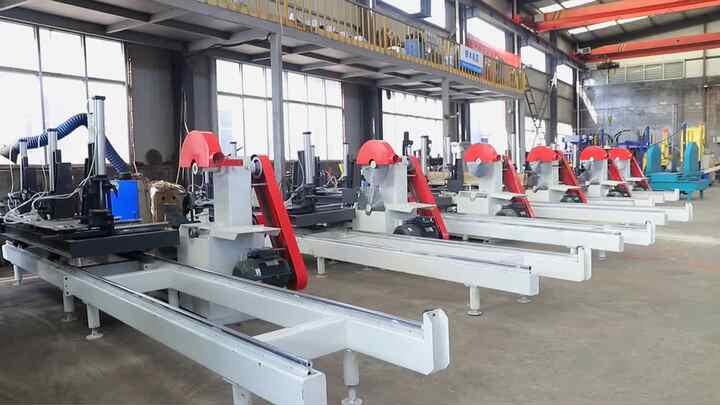 Manual Wood Sliding Table Sawmill Saws Machine - Efficient Cutting