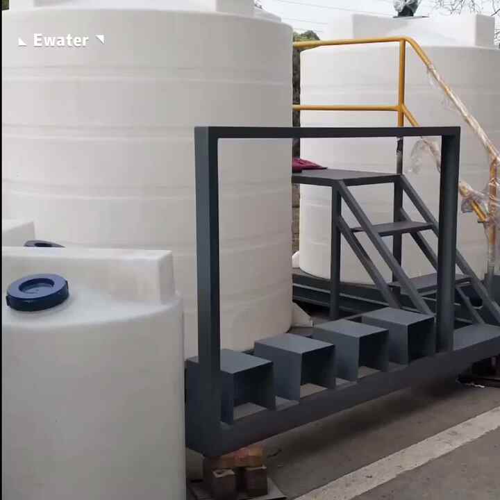 200L Square Tank - Durable PE Plastic Chemical Storage
