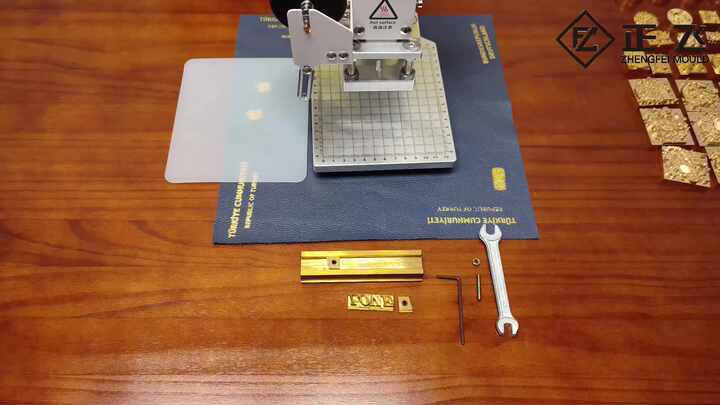 Hot Stamp Foil Press Machine - DIY Stamp Mold & Leather Craft