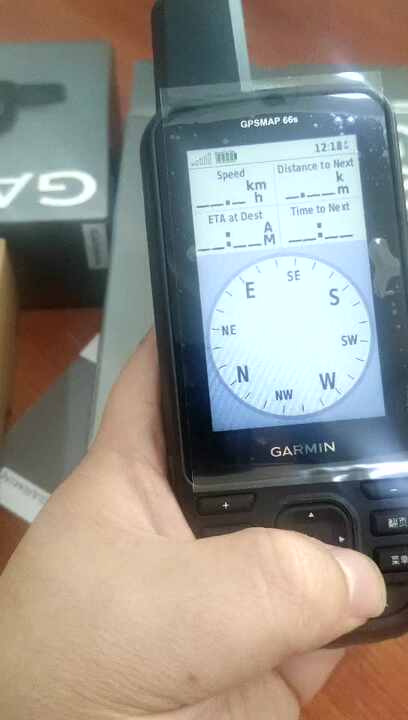 Garmin Handheld GPSMAP 66s Navigator with Colorful Screen & Livetrack ...