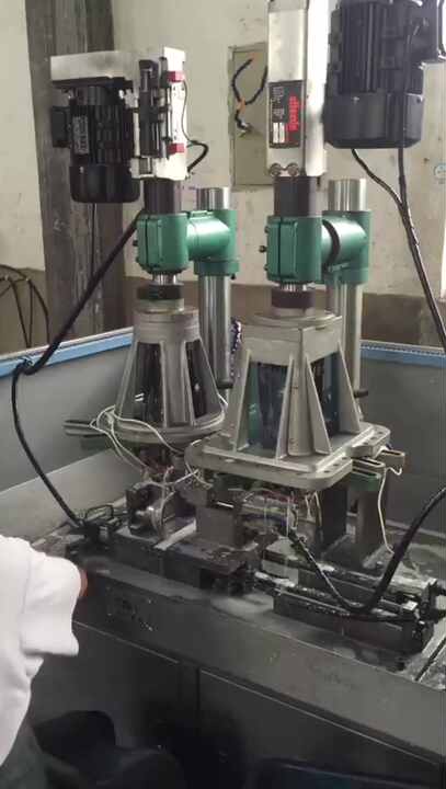 Flexible Adjustment Multi Spindle Drill Head Attachment MU 100*165/120*200