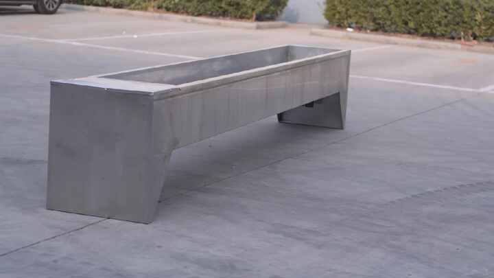 Galvanized Water Troughs for Cow/cattle - Durable & Efficient
