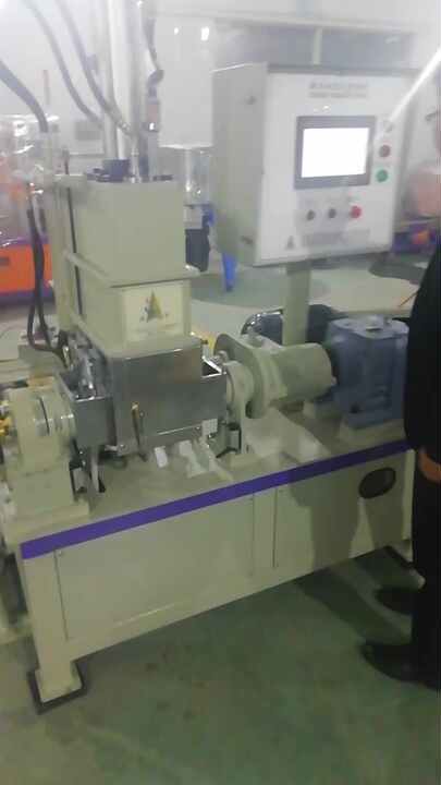 Lab Professional Rubber Internal Mixer for Plastic 1L / 3L / 5L Very ...