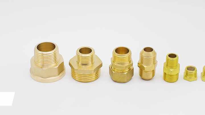 Professional Elbow Gas Meter Connector - Brass Fittings