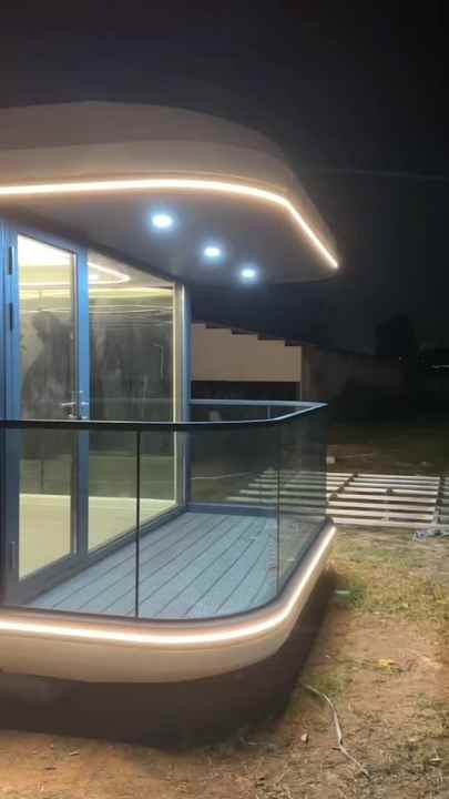 Modern Luxury Quick Assembly Prefab Hotel Container House Breathable ...