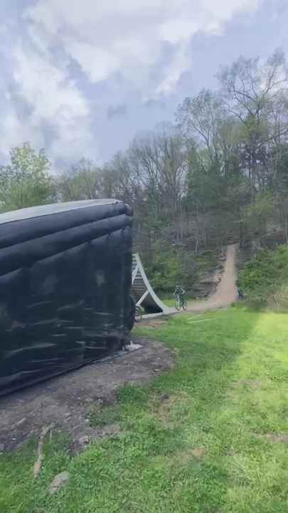 Inflatable Skate Ramp Outdoor Large Soft Landing Fmx Bike Landing ...