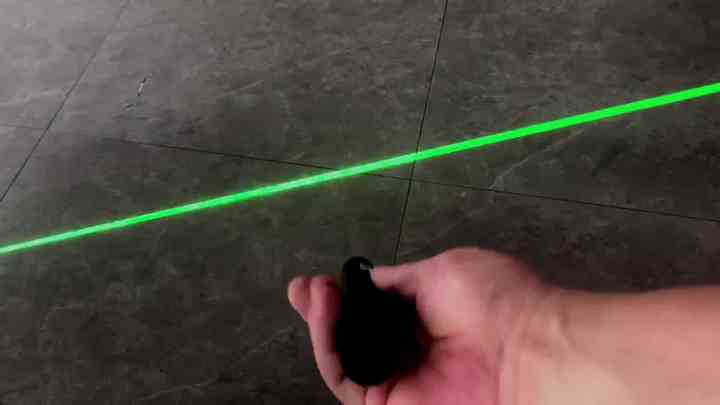 Powerpoint Laser Pointer - Straight Line Projection