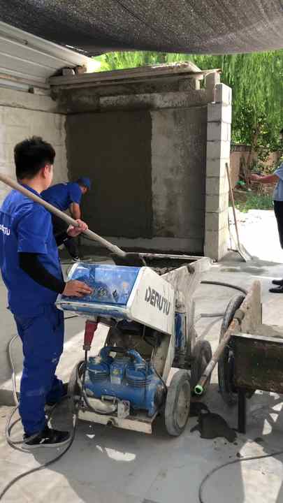 Derutu DM Automatic Wall Plastering Machine - High Efficiency