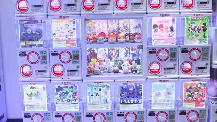 Mini Gachapon Machine for Vending Latest Capsule Toys