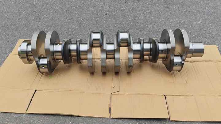 DX12 Crankshaft Suitable for Doosan Engine Parts| Alibaba.com