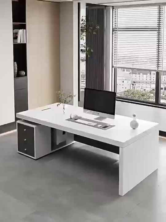 Modern Office Furniture - Expandable Desk for 4-6 People