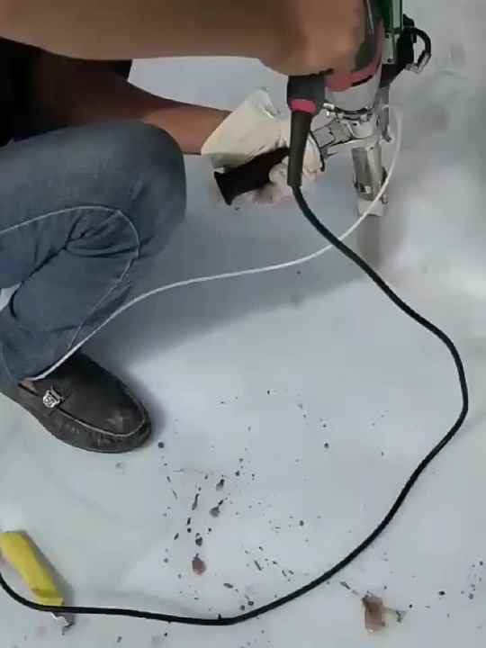 YIYUAN Handheld HDPE Plastic Sheet Extrusion Machine Welding Gun