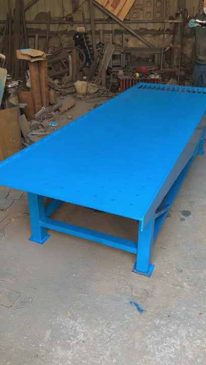 CNC Machined Electric Vibrating Table for Cement & Concrete Features ...