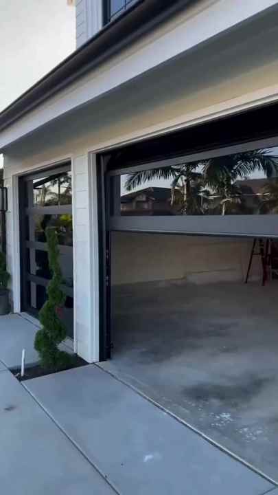 Aluminium Anti-Theft Garage Door with Finished Surface Durable & Easy ...