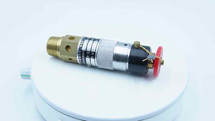 Marine Safety Valve 030752 - High Pressure & Reliability