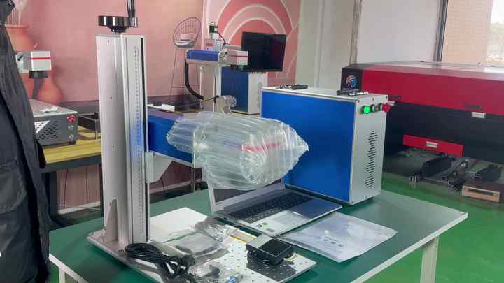50w MAX Handheld Fiber Laser Marking Machine - Kindlelaser