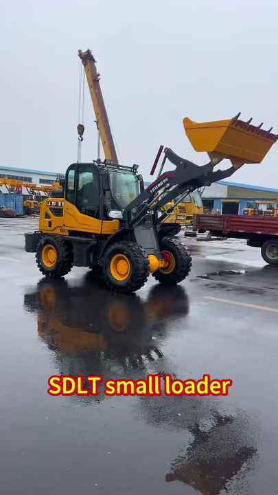 CE Approved Diesel LaiTuo 0.8ton Mini Loader 4x4 0.4m Bucket Capacity ...