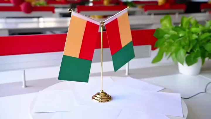 24 Countries Deluxe Desk Flags Set 3inch by 5inch Miniature American US ...
