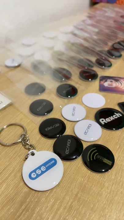 ISO14443A RFID Access Control Keyfob Custom NFC Epoxy Key Tag with Logo ...
