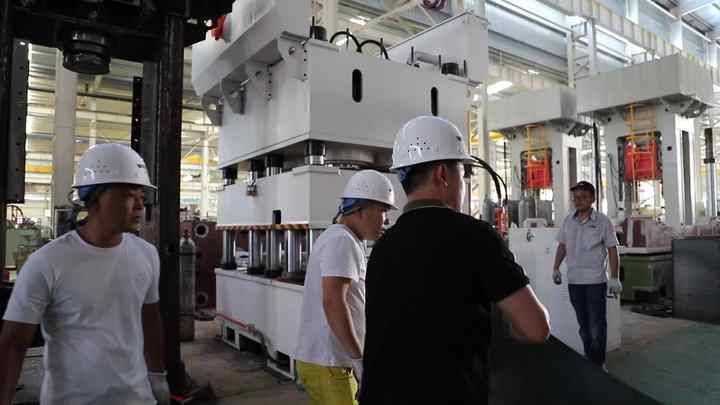 4500T Door Press Machine Ton Hydraulic Steel Door Embossing Machine ...