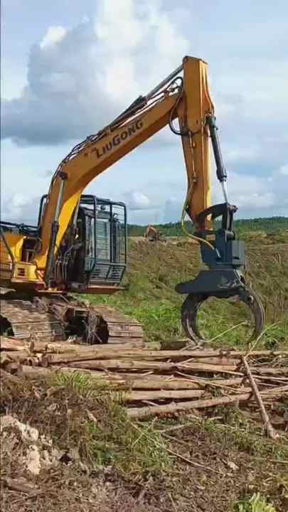 Grabber Wood Loader Grapple Digger - Efficient Timber Harvesting