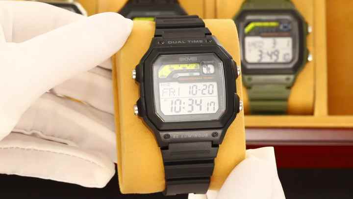 SKMEI 2307 Men's Digital Waterproof Sports Watch - Shock Resistant ...