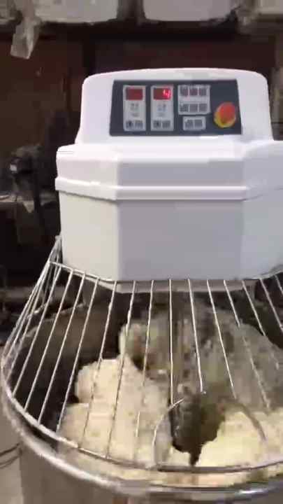 Automatic Croissant Machine / Bakery Croissant Machine / Croissant ...