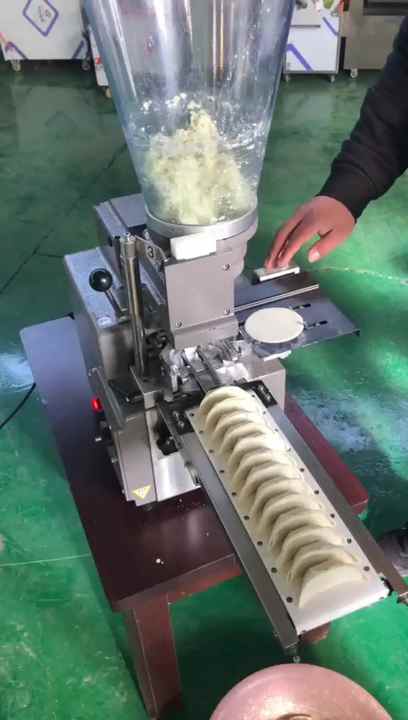 Efficient Empanada and Arepa Filling Machine for Snack Factories