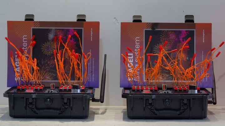 Professional DB240 240 Channel Pyrotechnic Firing System Handheld Cues ...