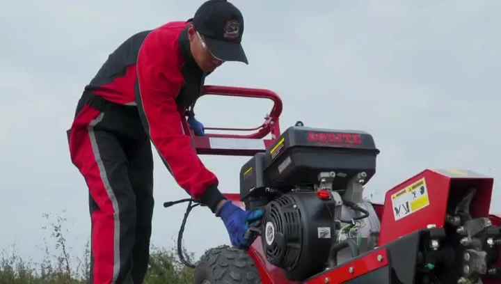 Powerful 15HP Stump Grinding Machine - Gasoline Driven Stump Remover ...