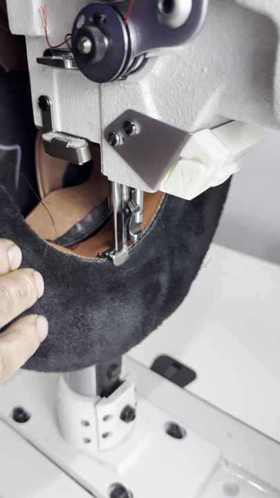 Post Bed Sewing Machine - High-Speed Industrial Solution