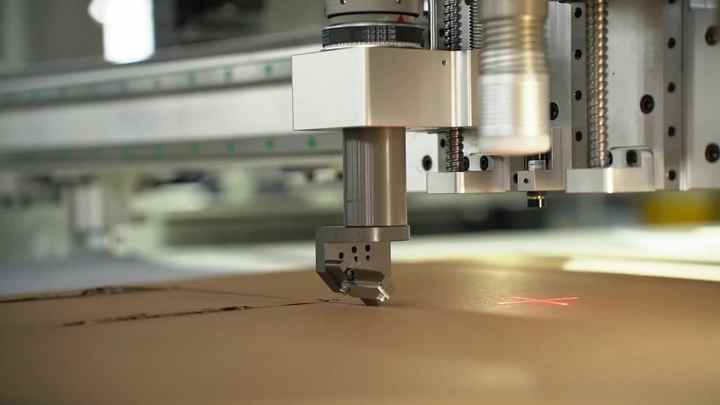 TC Auto Loading Die Digital Cnc Flatbed Vibrating Knife Cnc Cutting Box ...