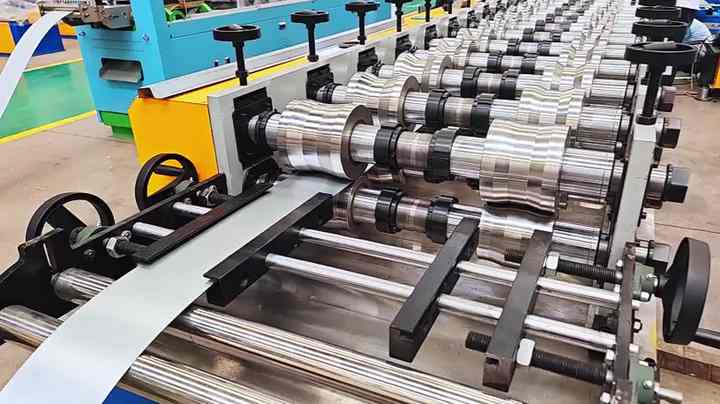 High Speed Omega Profile Metal Furring Studs Machine Light Gauge Steel ...