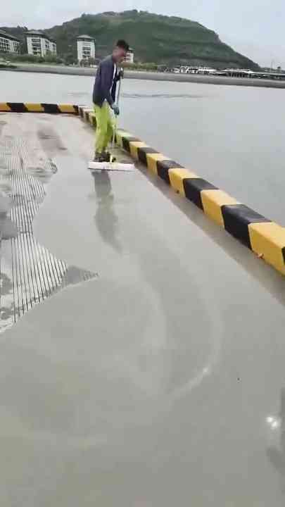 Dessini Waygo Self-Leveling Cement Water Resistant High Strength Floor ...