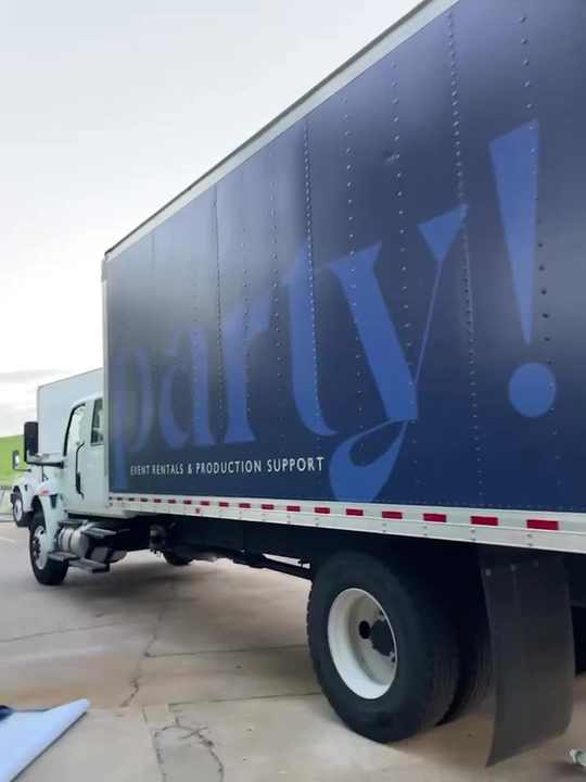 Outdoor Custom Vinyl Wrap for 53 Feet Reefer Trailers - Durable, Self ...