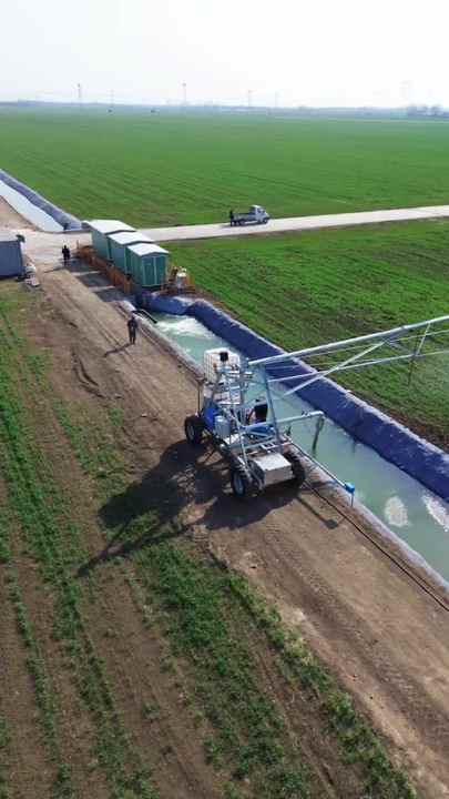 102.5 Meters-Long Four Wheel Linear Irrigation System with Motor ...