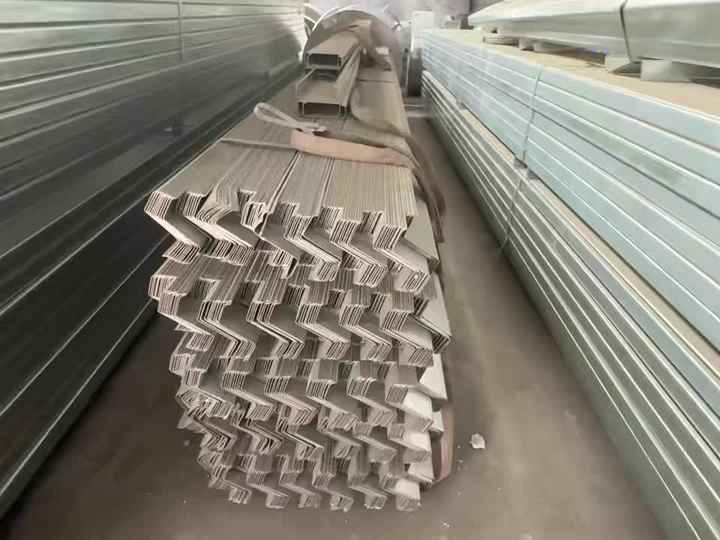 High-Strength Z Channel Steel | Premium Roofing Purlins| Alibaba.com