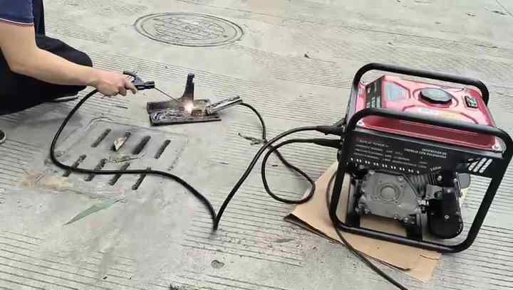 2.0KW Small Gasoline Gas Engine Powered Inverter Generators Welding ...