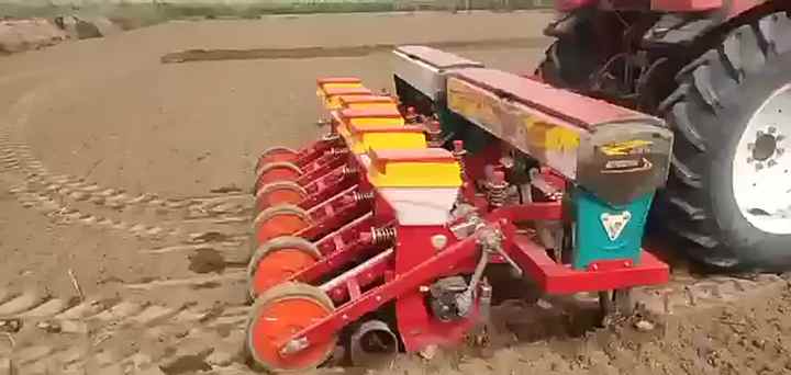 6 Row Tractor-Mounted Corn Seeder with Gearbox Motor for Seeding ...